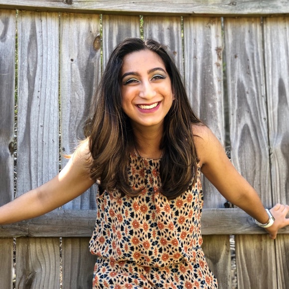 Jaileen's Closet (@jaileen_dejesus) | Poshmark